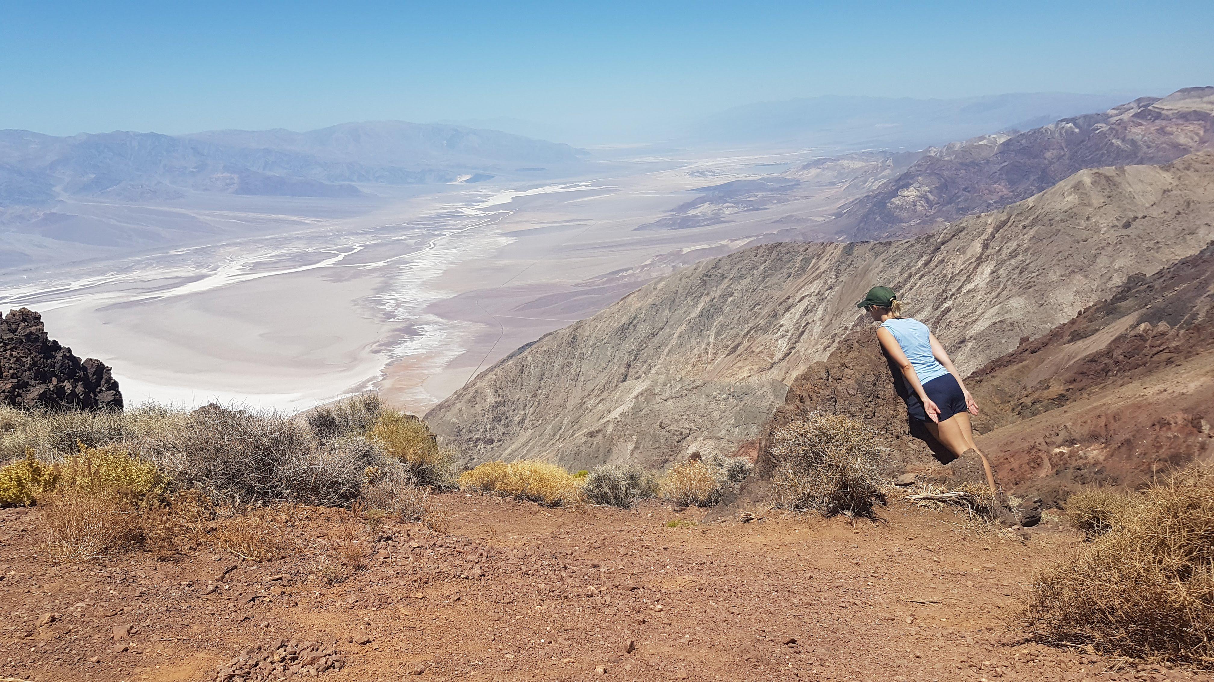 Death valley planking | Scrolller