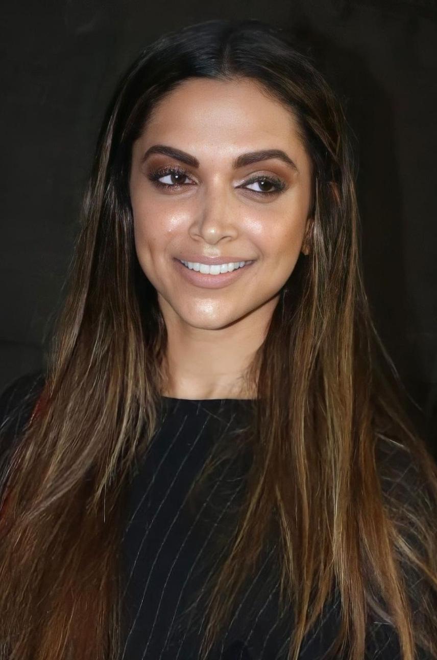 Deepika Padukone Scrolller