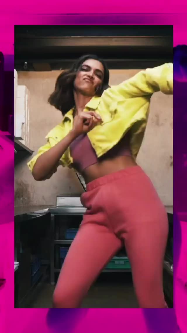 Deepika Padukone shaking that ass | Scrolller