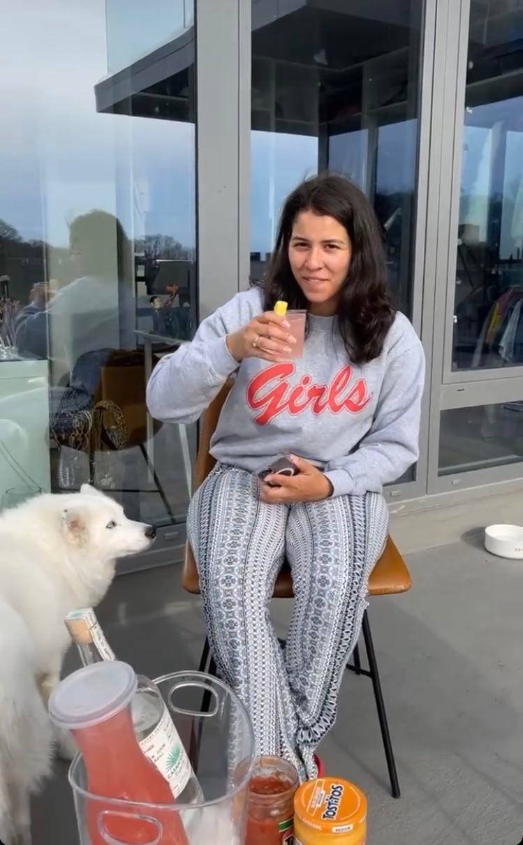 Dem Thighs 😋 | Scrolller