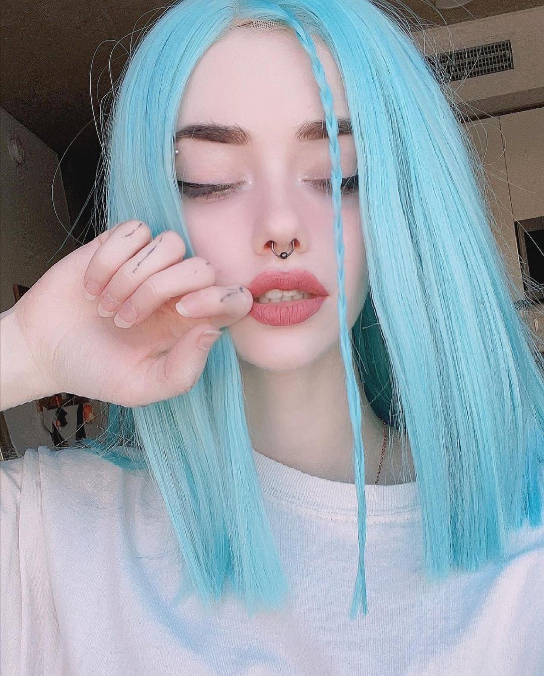 ️Desperately want to touch my cock rn, but I have to wait for my mistresses approval 😖 ️ | Scrolller