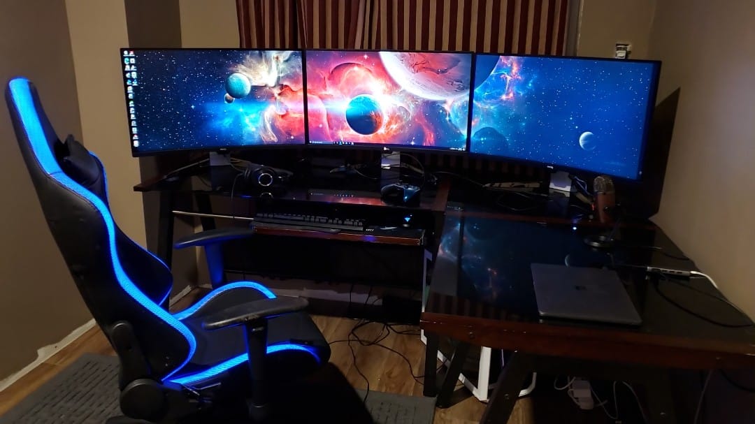 Developer / Gaming Station | Scrolller
