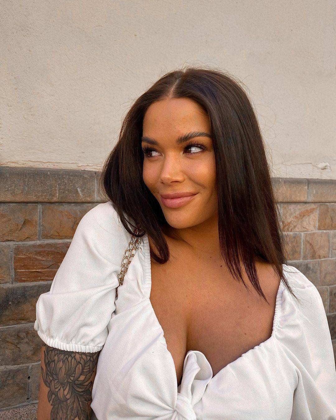 Diana Baban | Scrolller