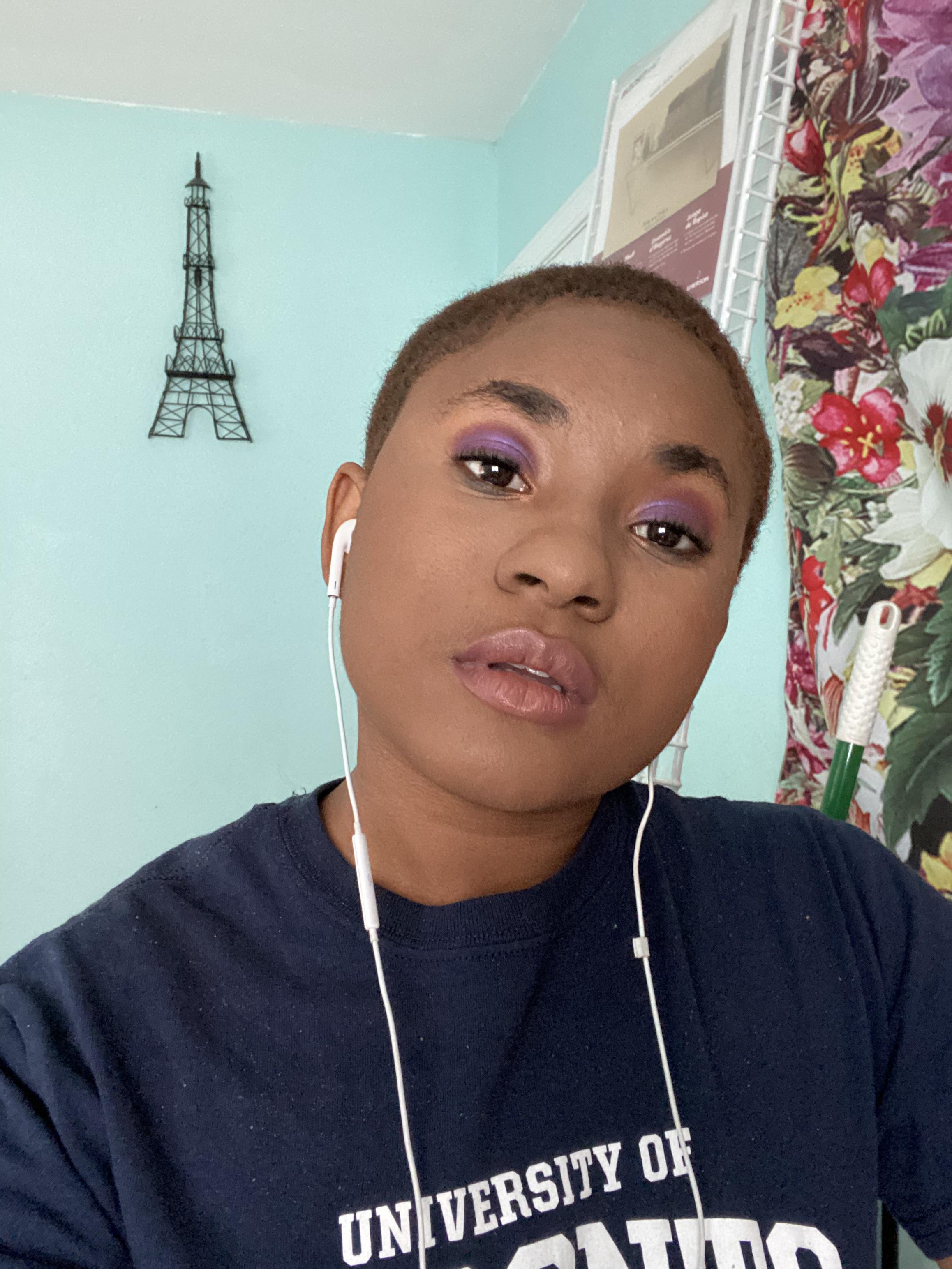 Did my makeup for the first time in a while | Scrolller