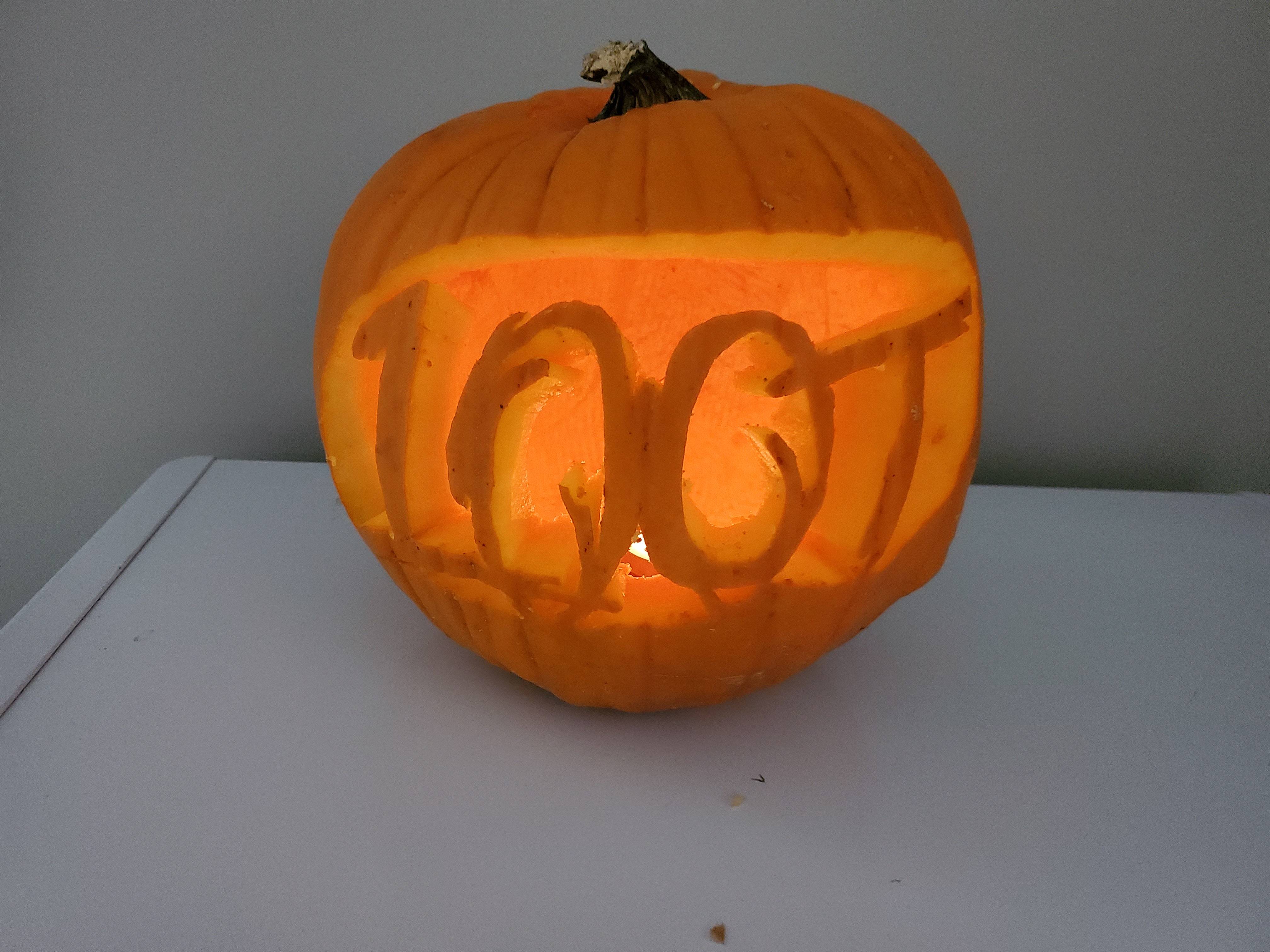 Did some pumpkin carving with friends. | Scrolller