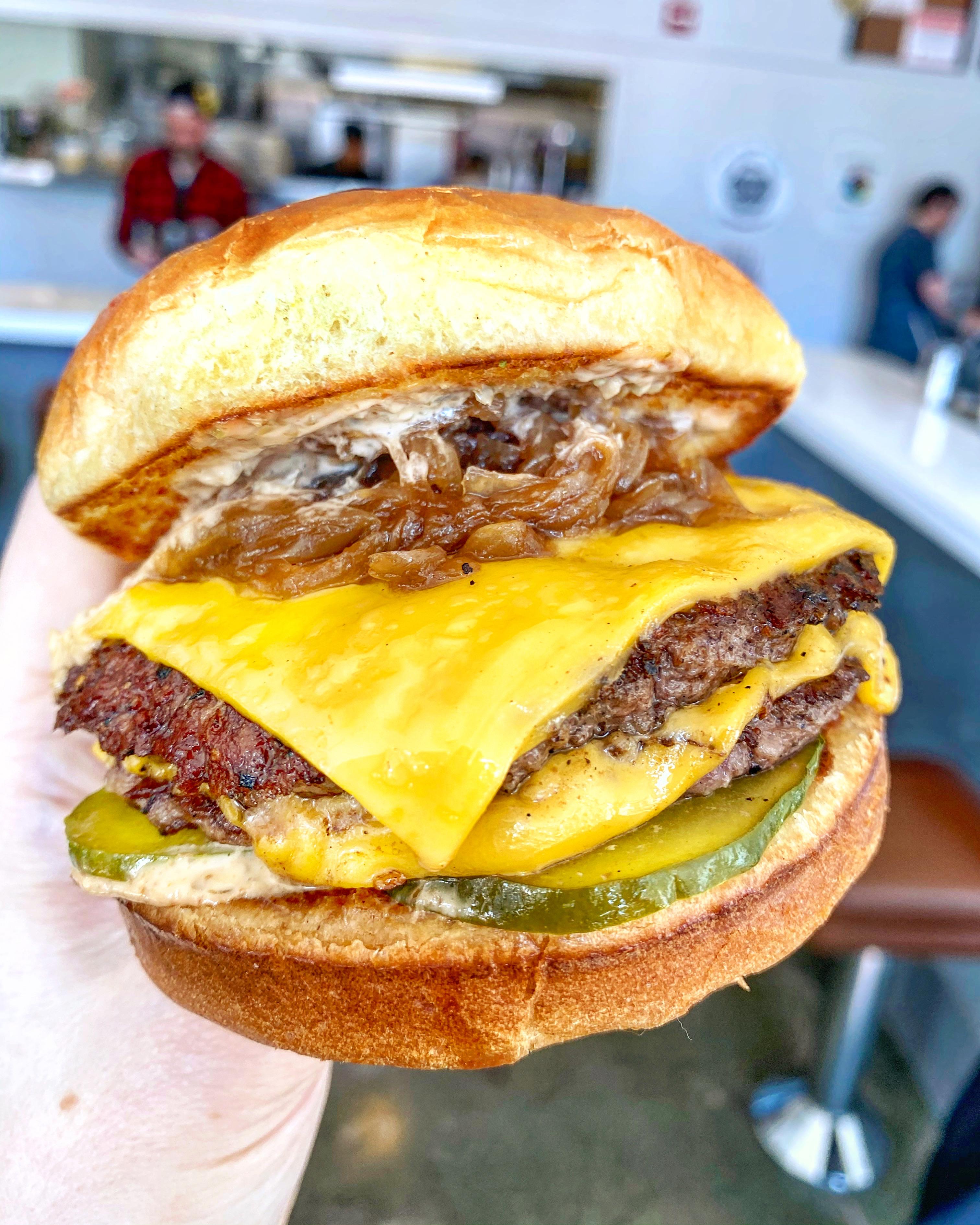 Diner double cheeseburger | Scrolller
