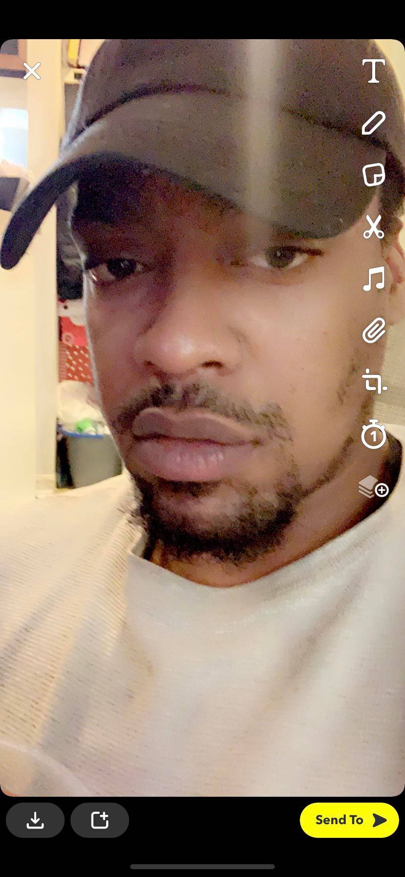 Discreet fun let’s link | Scrolller