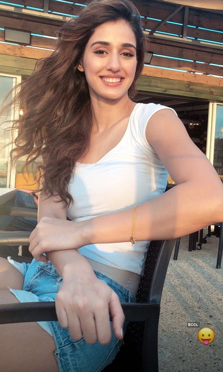 Disha in white tops n jeans | Scrolller