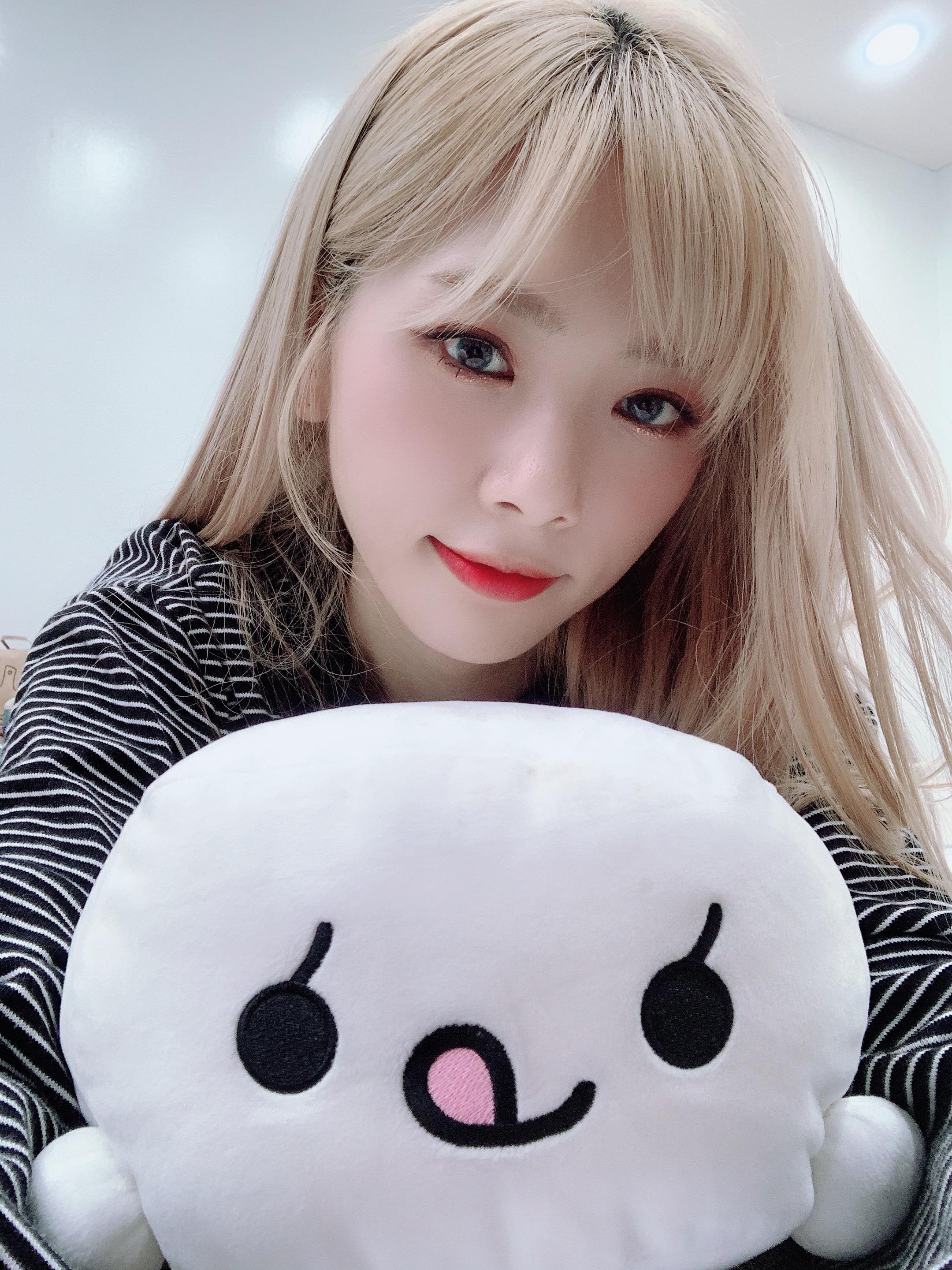 Divine JiU | Scrolller