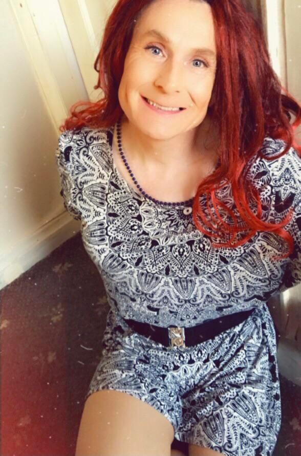 Do I look girly ? | Scrolller