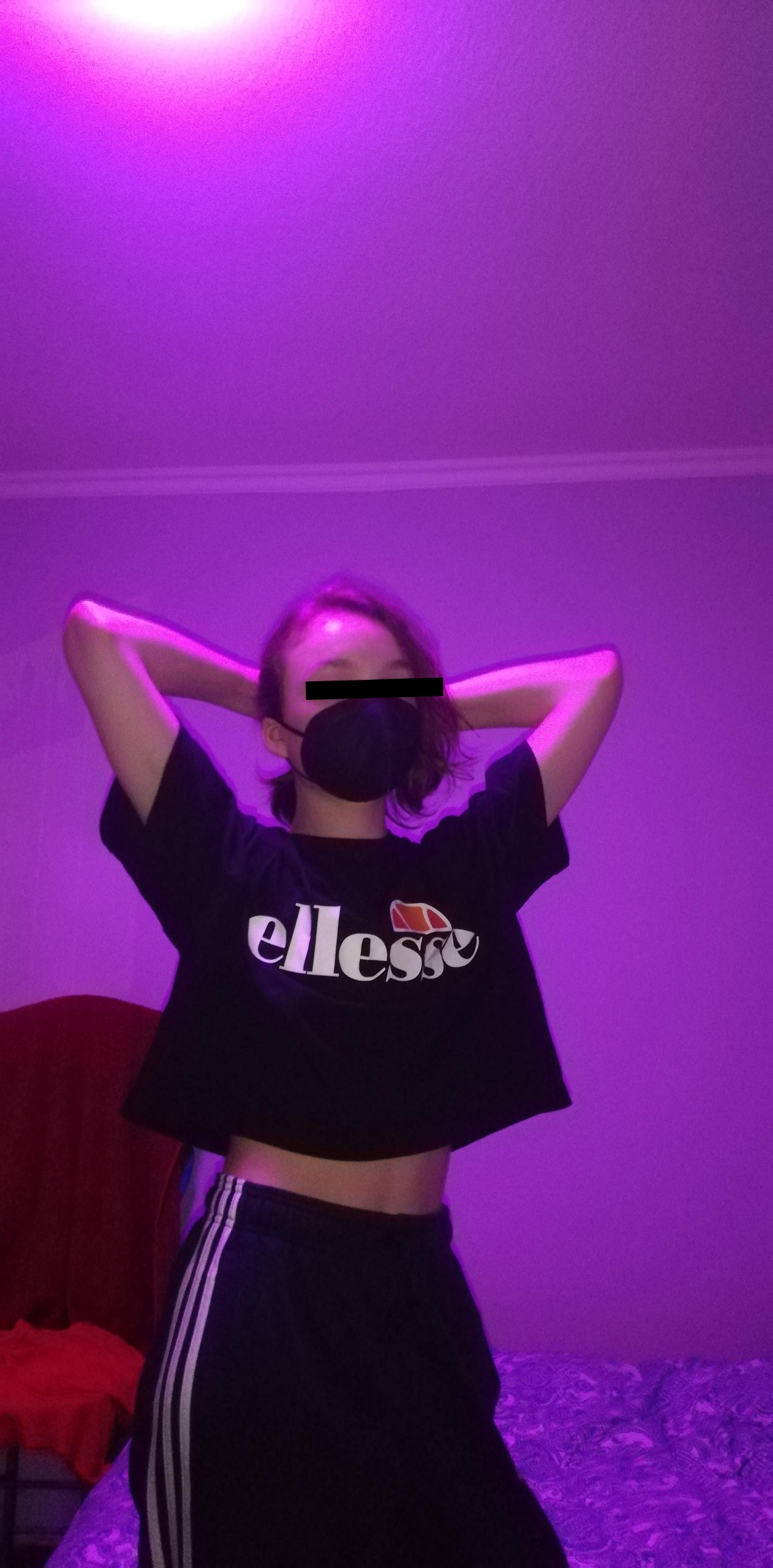 Do I pass as fem? | Scrolller