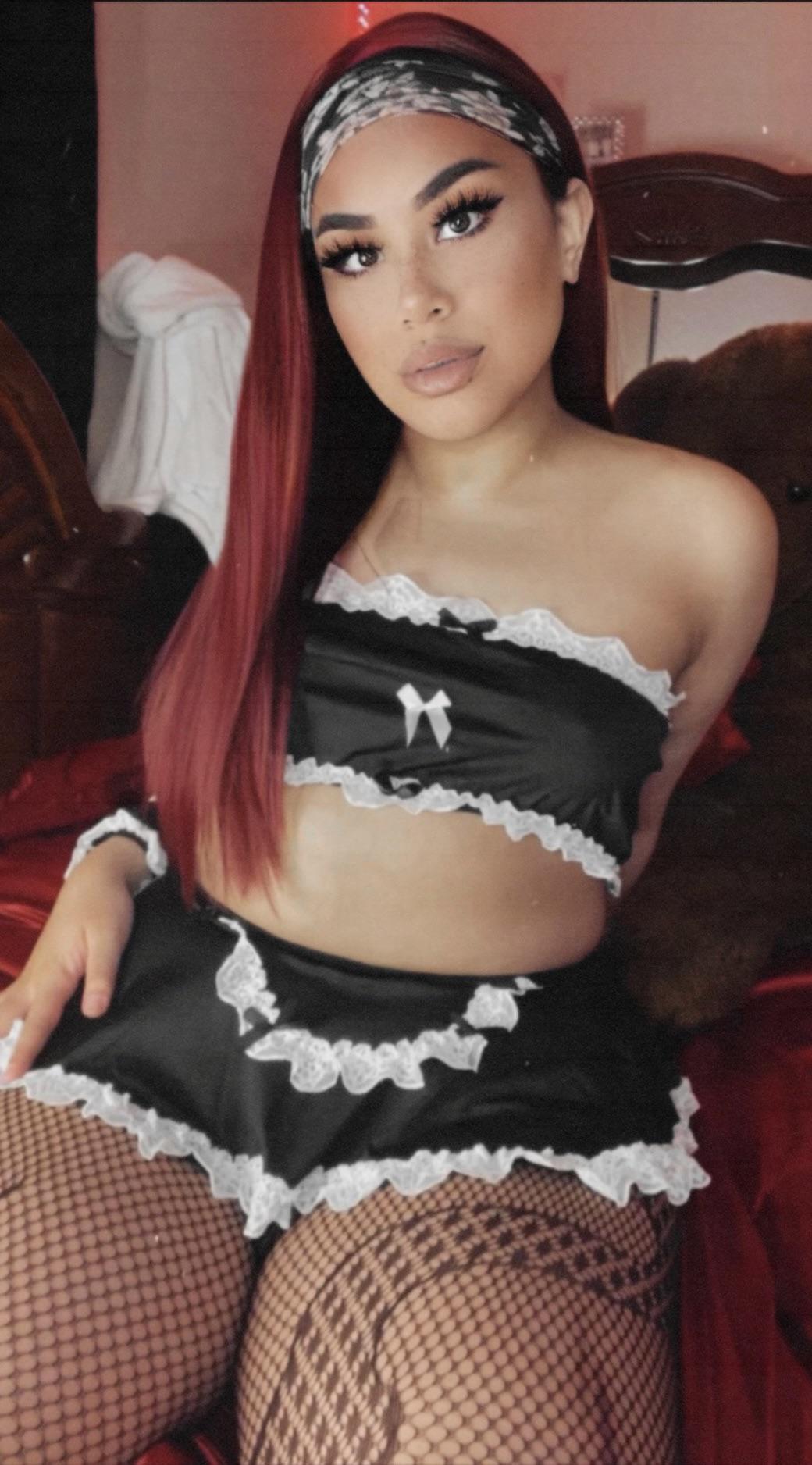 Do men like thick goth asian/latinas? 🥺 | Scrolller