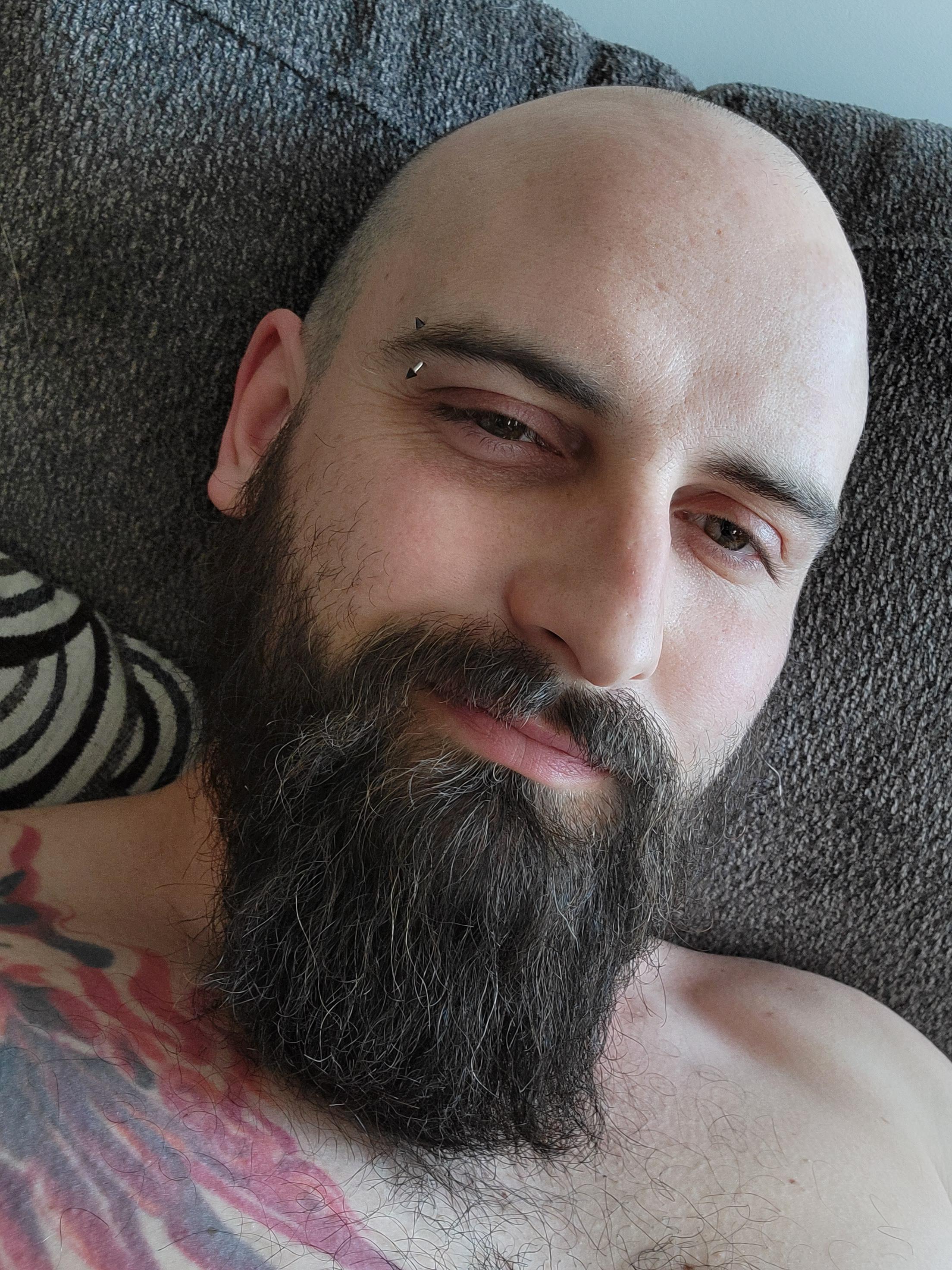 Do we like bearded faces? | Scrolller