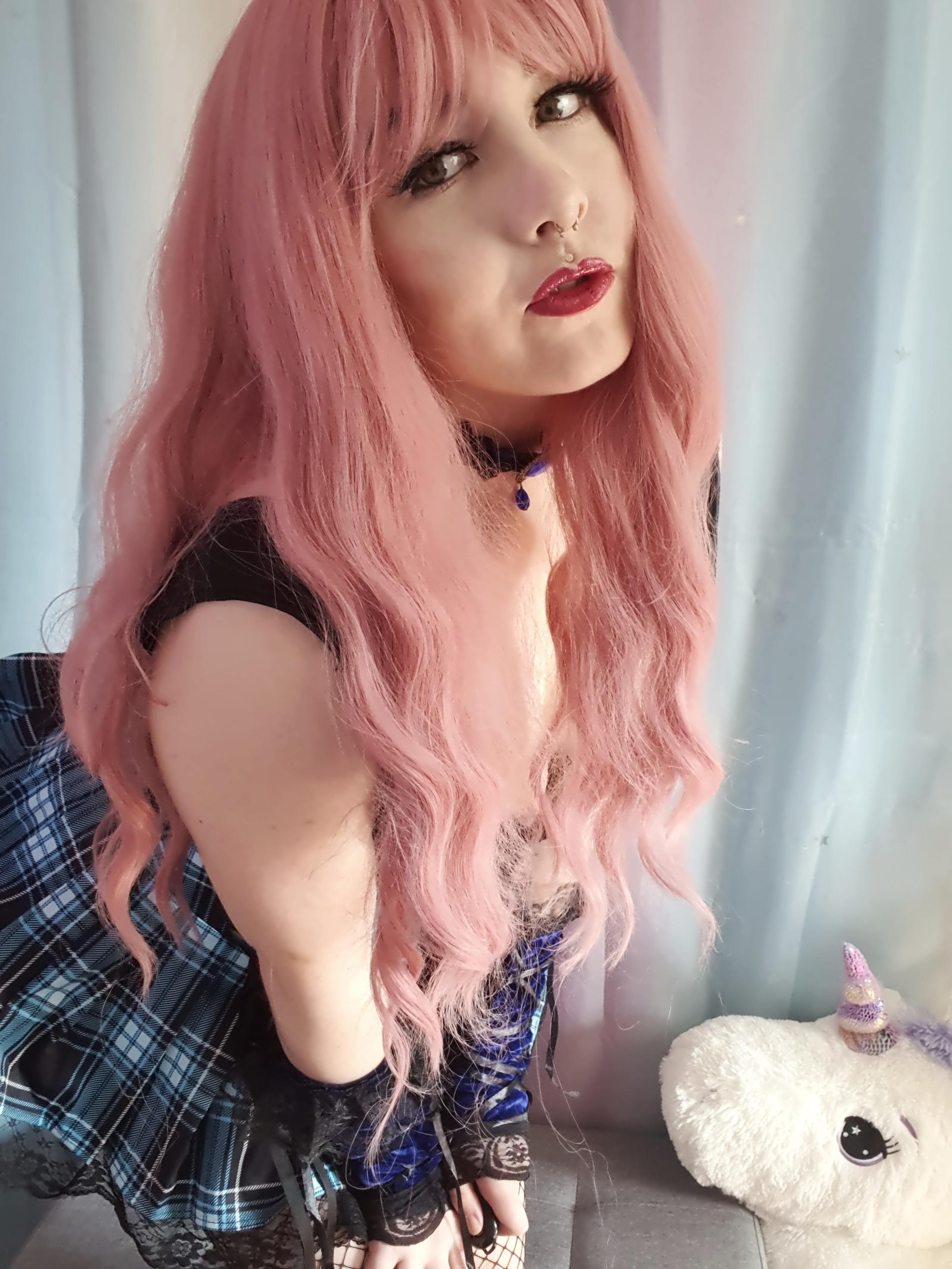 Do we like this look?? | Scrolller