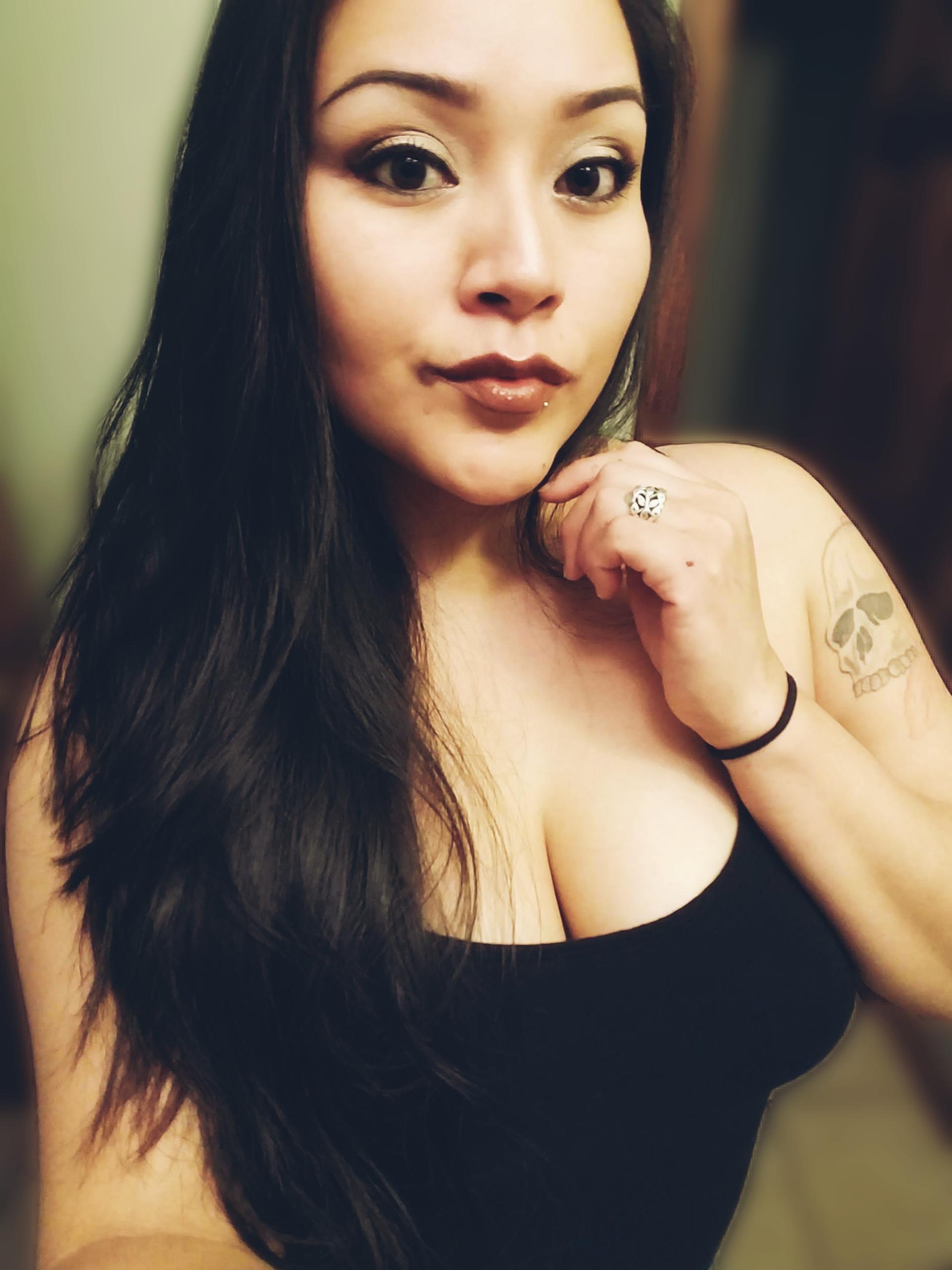 Do you deserve to wear my collar.😈 | Scrolller