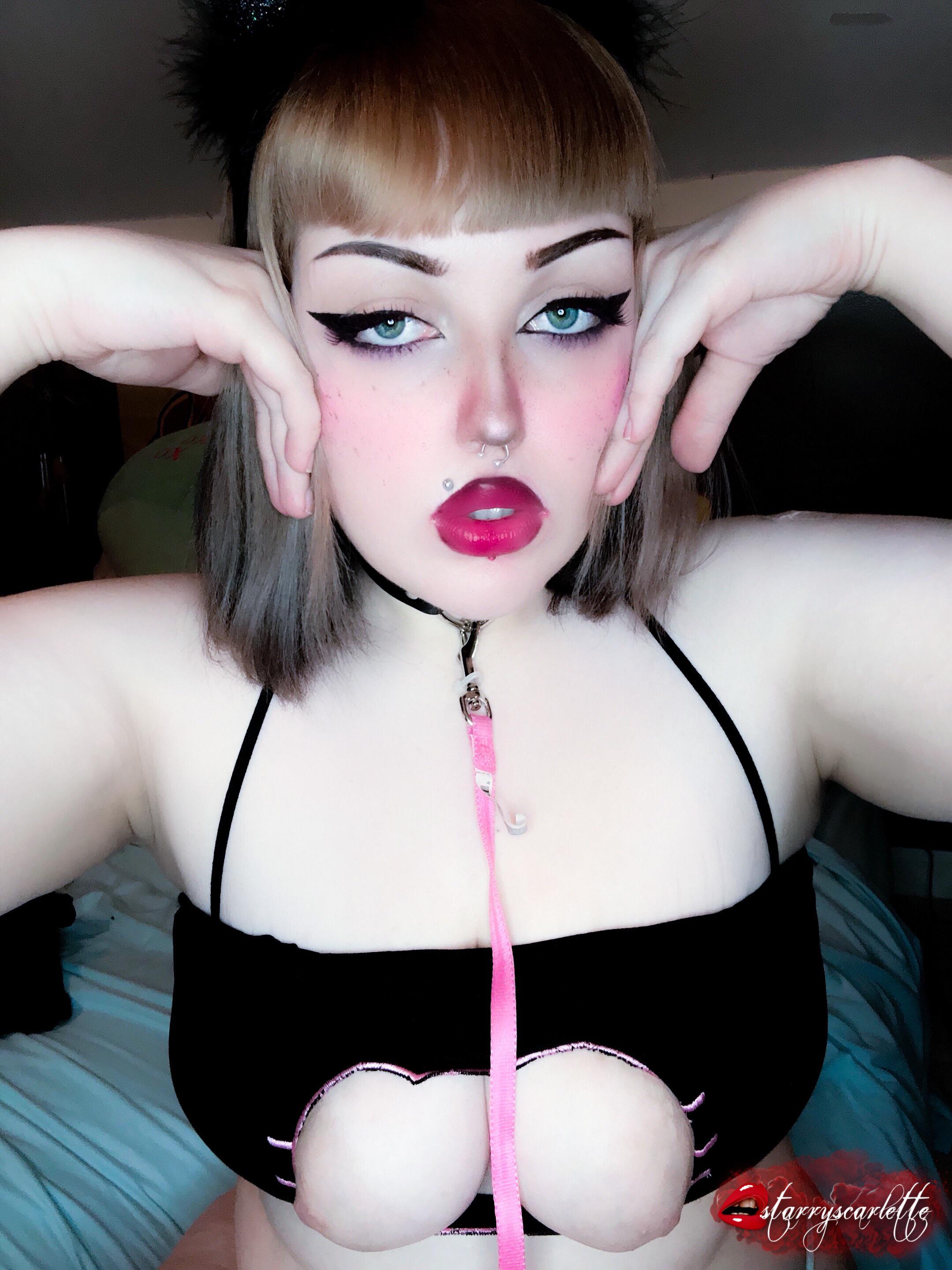 ghostly slut 🖤 | Scrolller