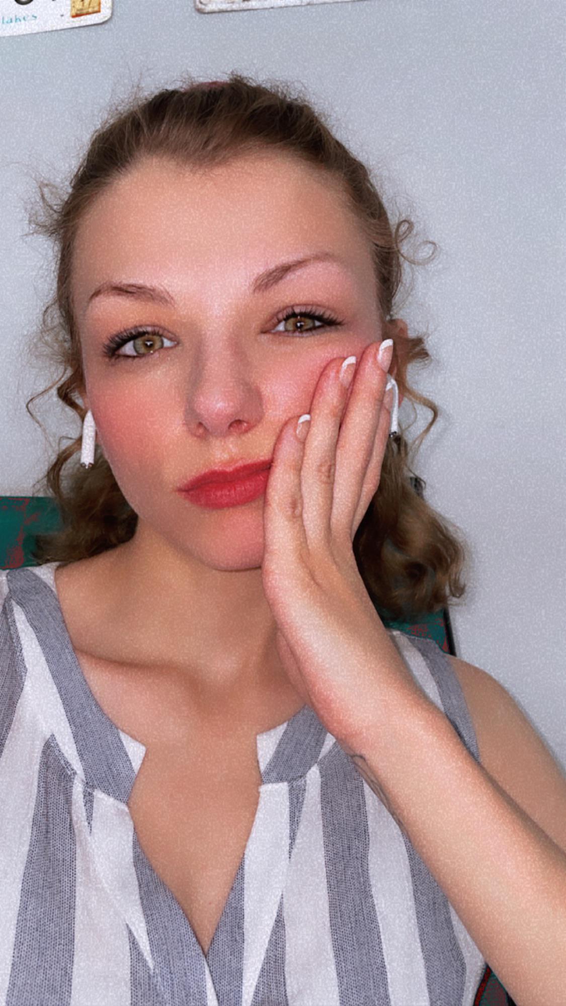 Do you like my eyes? | Scrolller