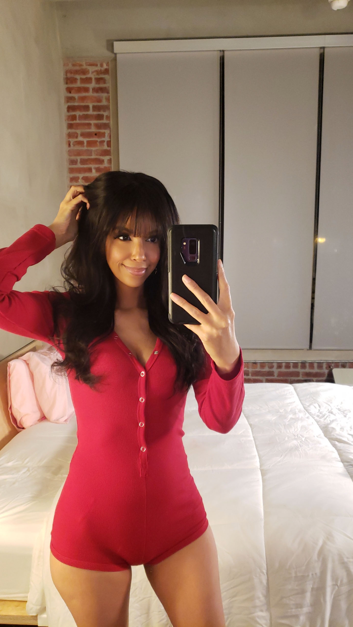 Do you like my onesie? | Scrolller