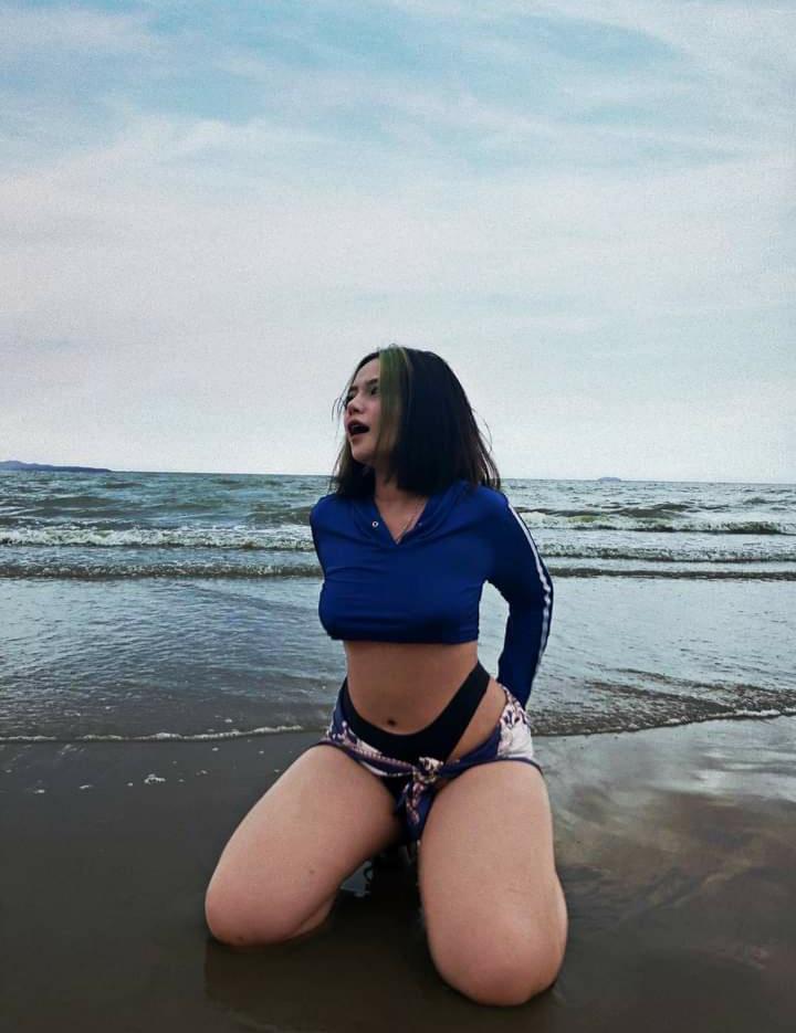 Do you like the front? | Scrolller