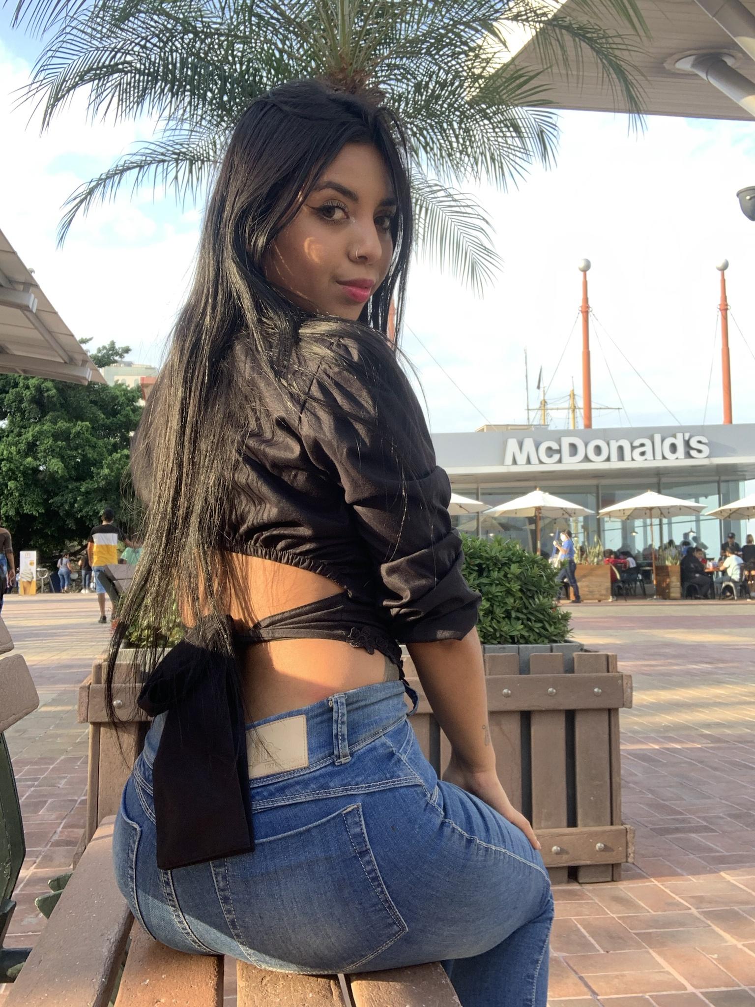 do you like this angle? | Scrolller