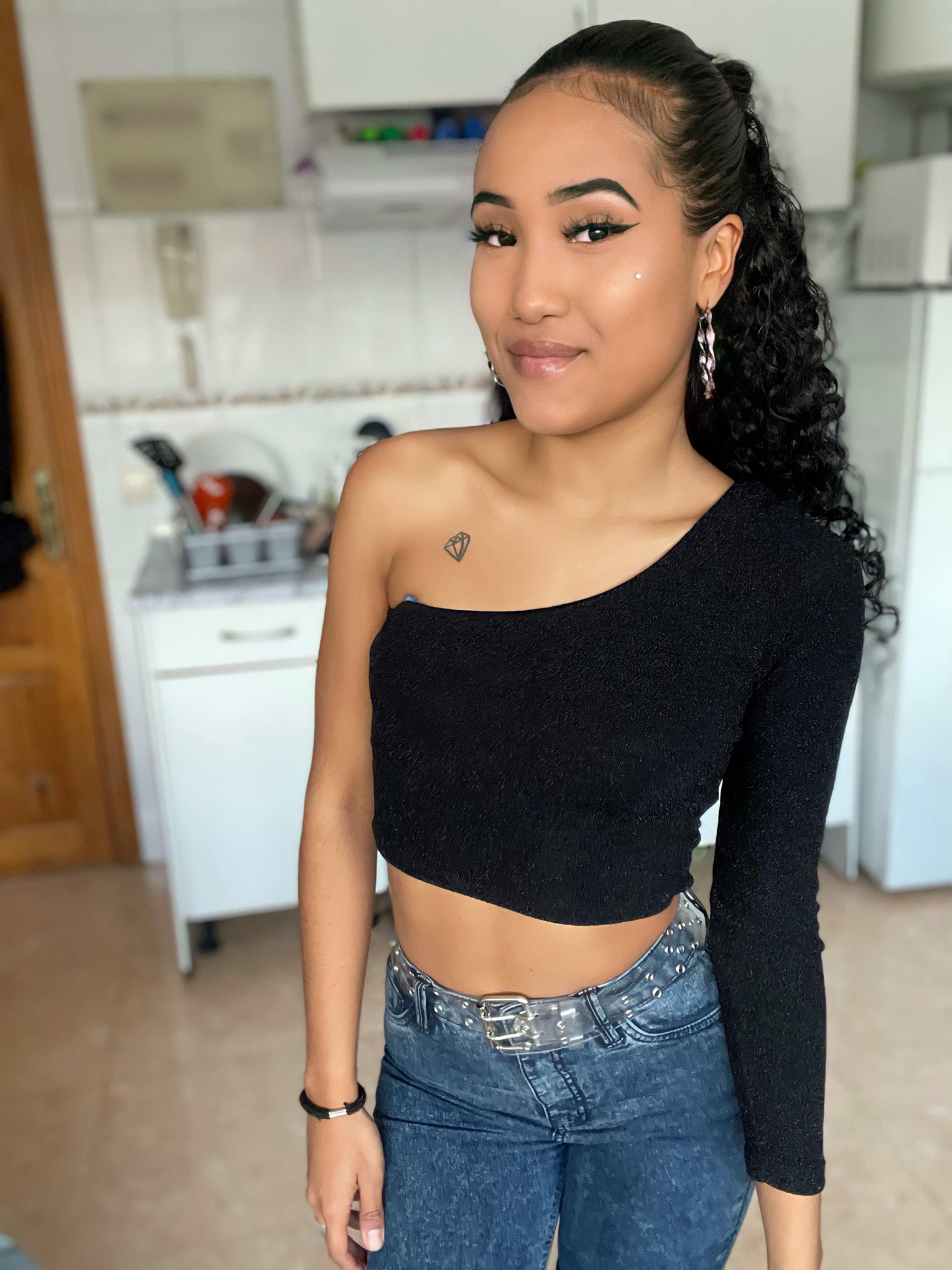 Do you like today’s outfit? 🥰 | Scrolller