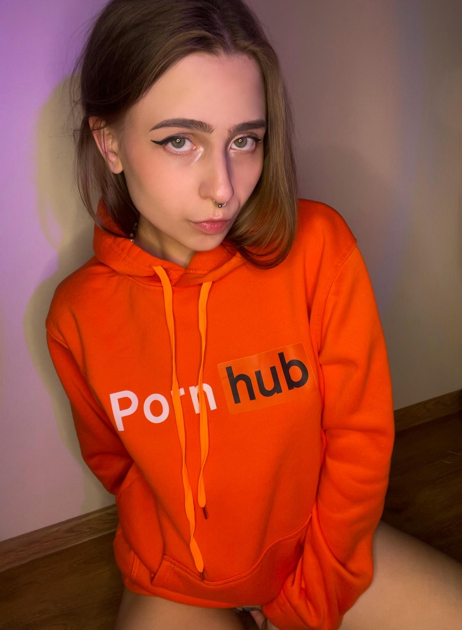 Do you think I have a bra on or not? | Scrolller