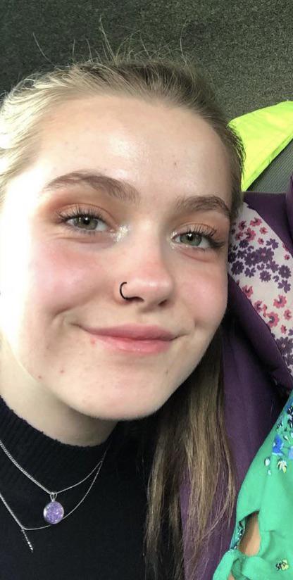 Do you think my friend has the perfect face for cum? | Scrolller