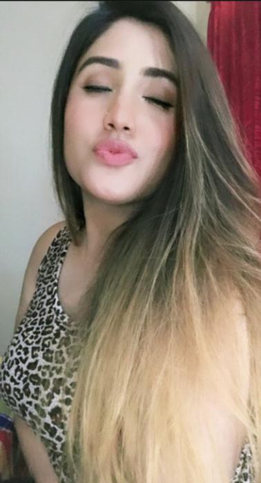 Does any one have any leaks on her please dm or send link | Scrolller Does any one have any leaks on her please dm or send link | Scrolller