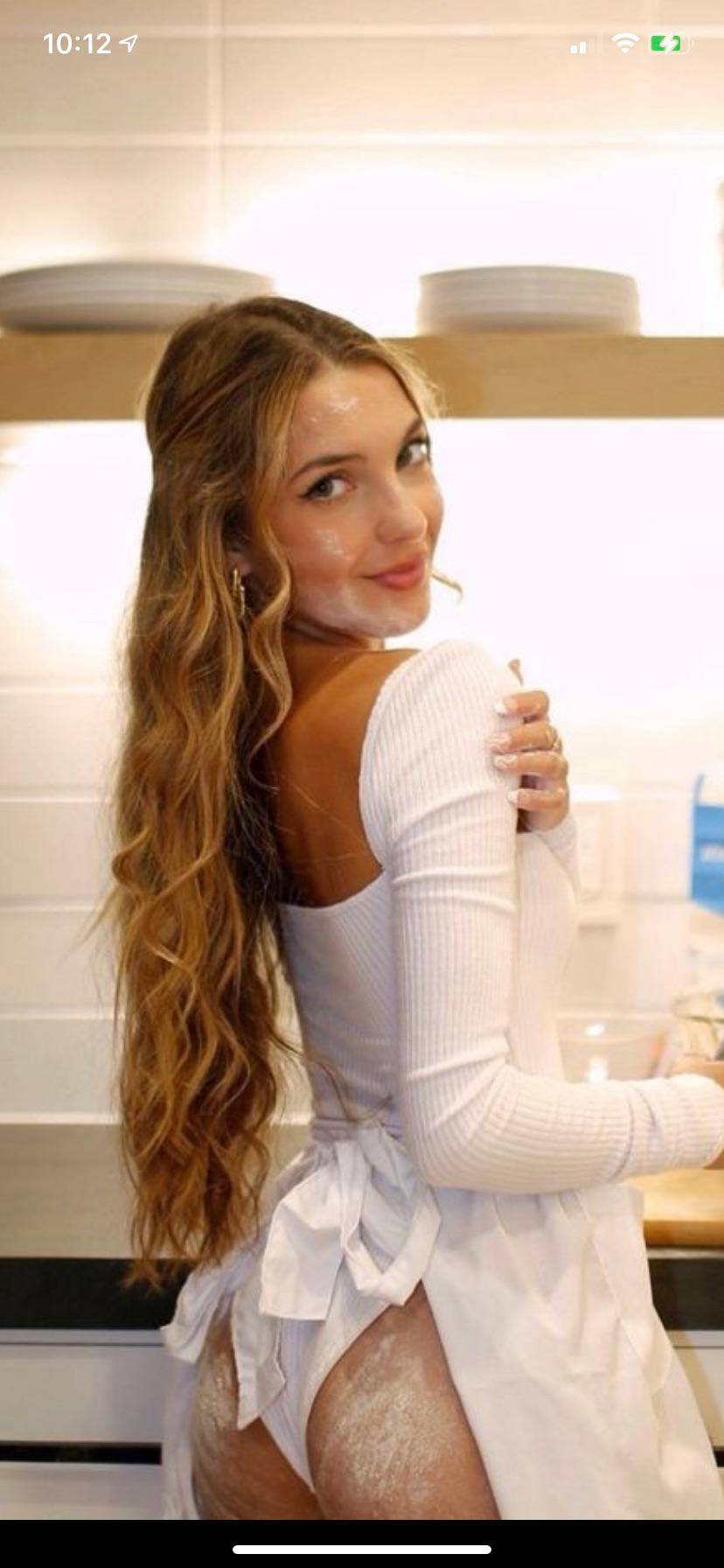 Does anyone wanna talk dirty about Lexi and maybe jerk off to her? Dm ... Does anyone wanna talk dirty about Lexi and maybe jerk off to her? Dm ...