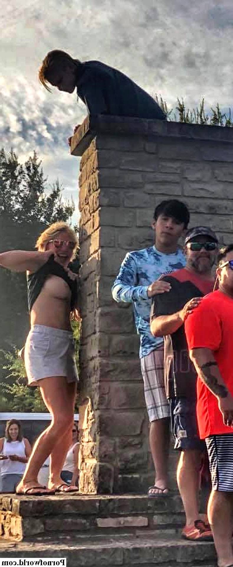 Does colthed hip cleavage count? | Scrolller