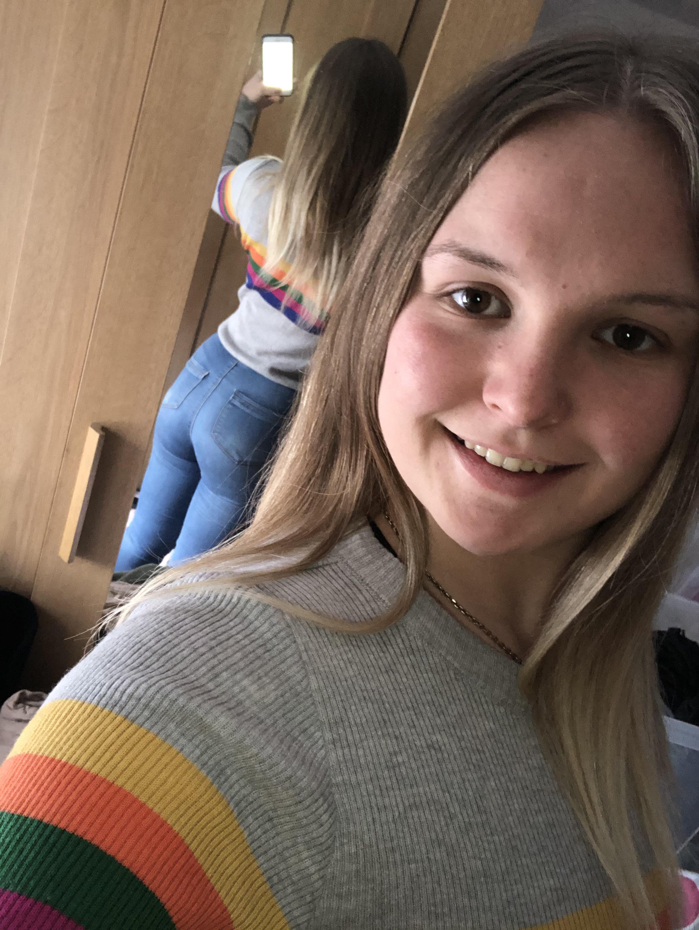 Does my ass look good in these jeans? | Scrolller