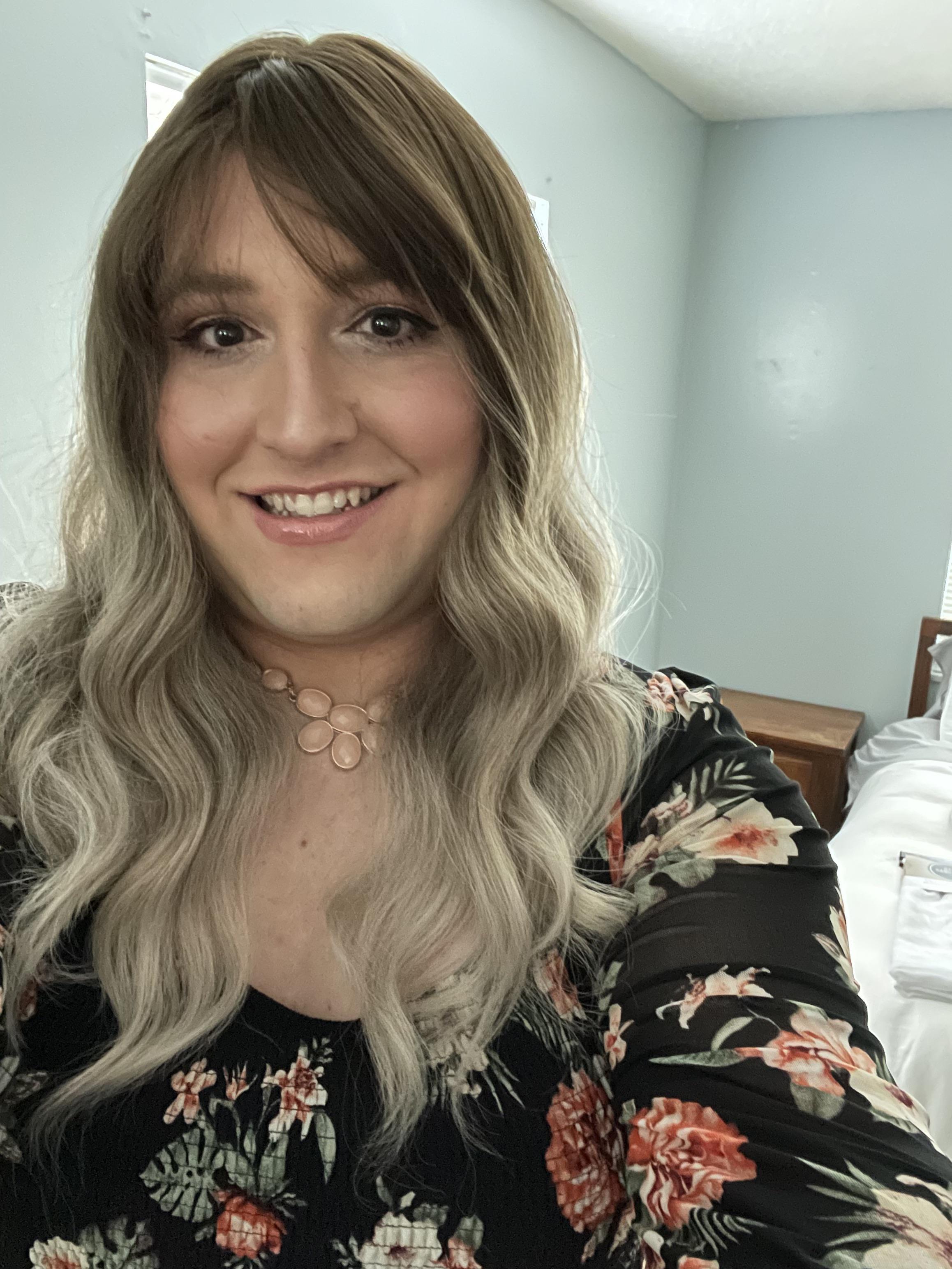 Does my face pass? No HRT | Scrolller