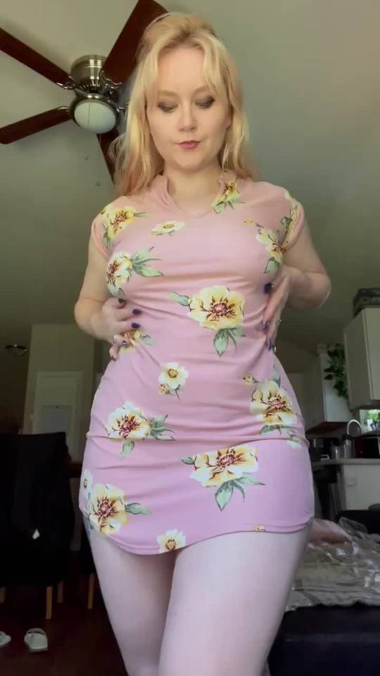 Does this outfit meet your approval for our first date? | Scrolller