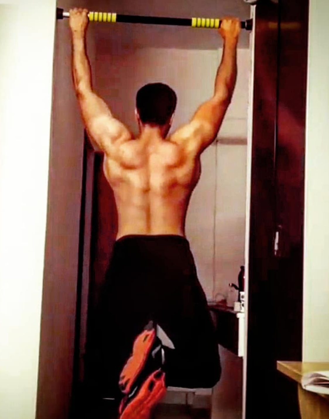 Times are tough, hang in there guys ! | Scrolller