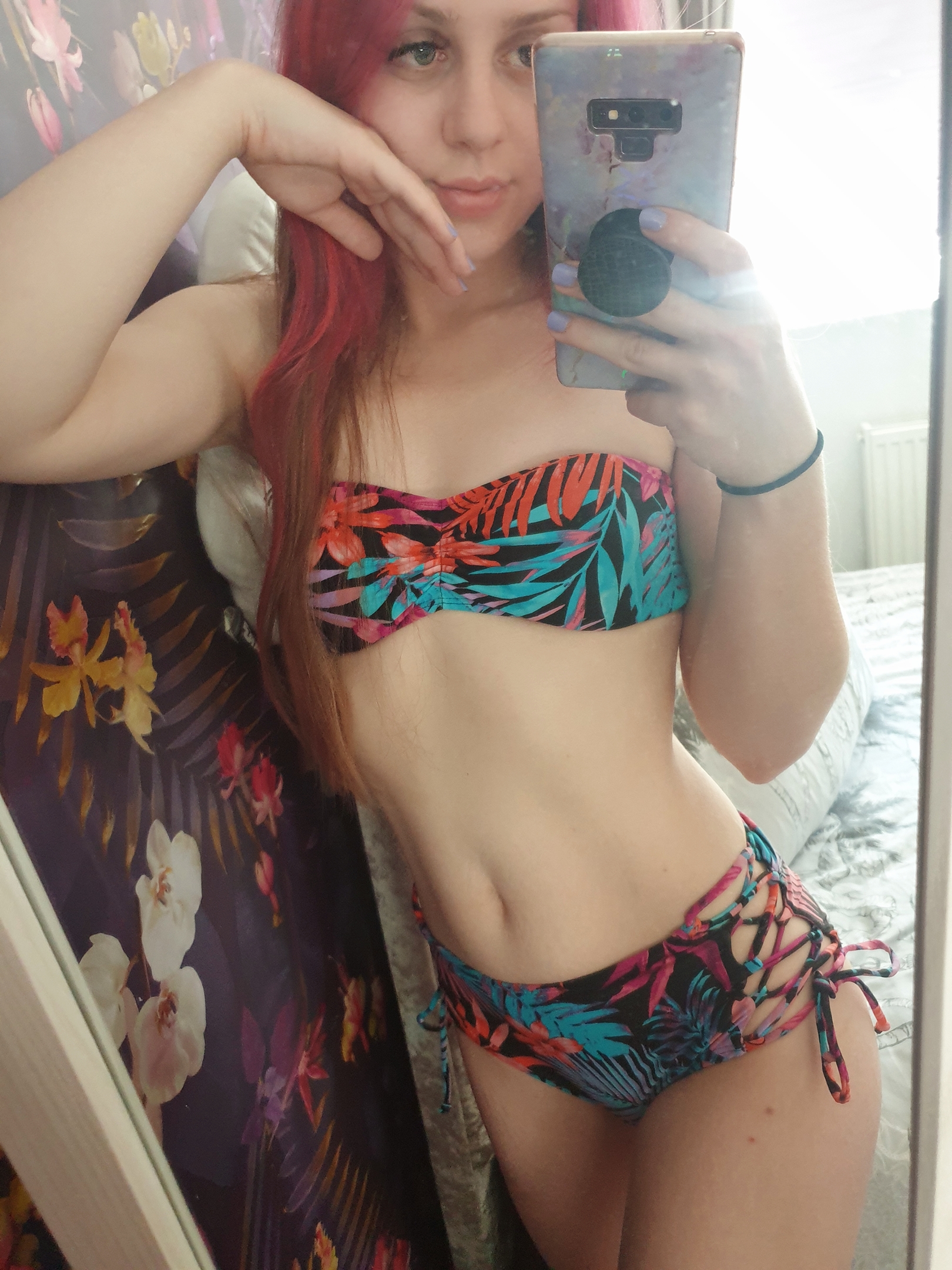 Don't mind me sunbathing in the garden 😋🥰 | Scrolller