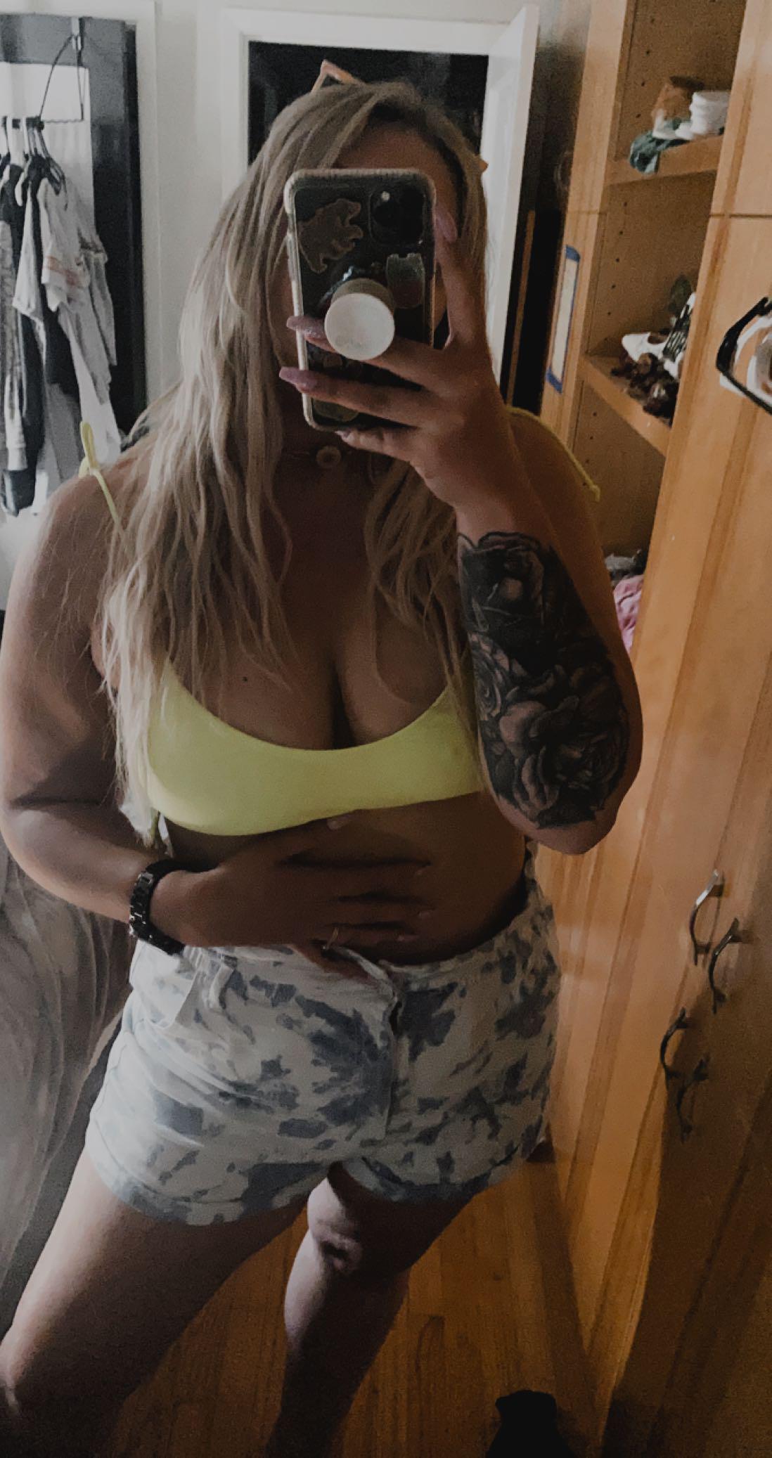 milf is my middle name 🤤 | Scrolller