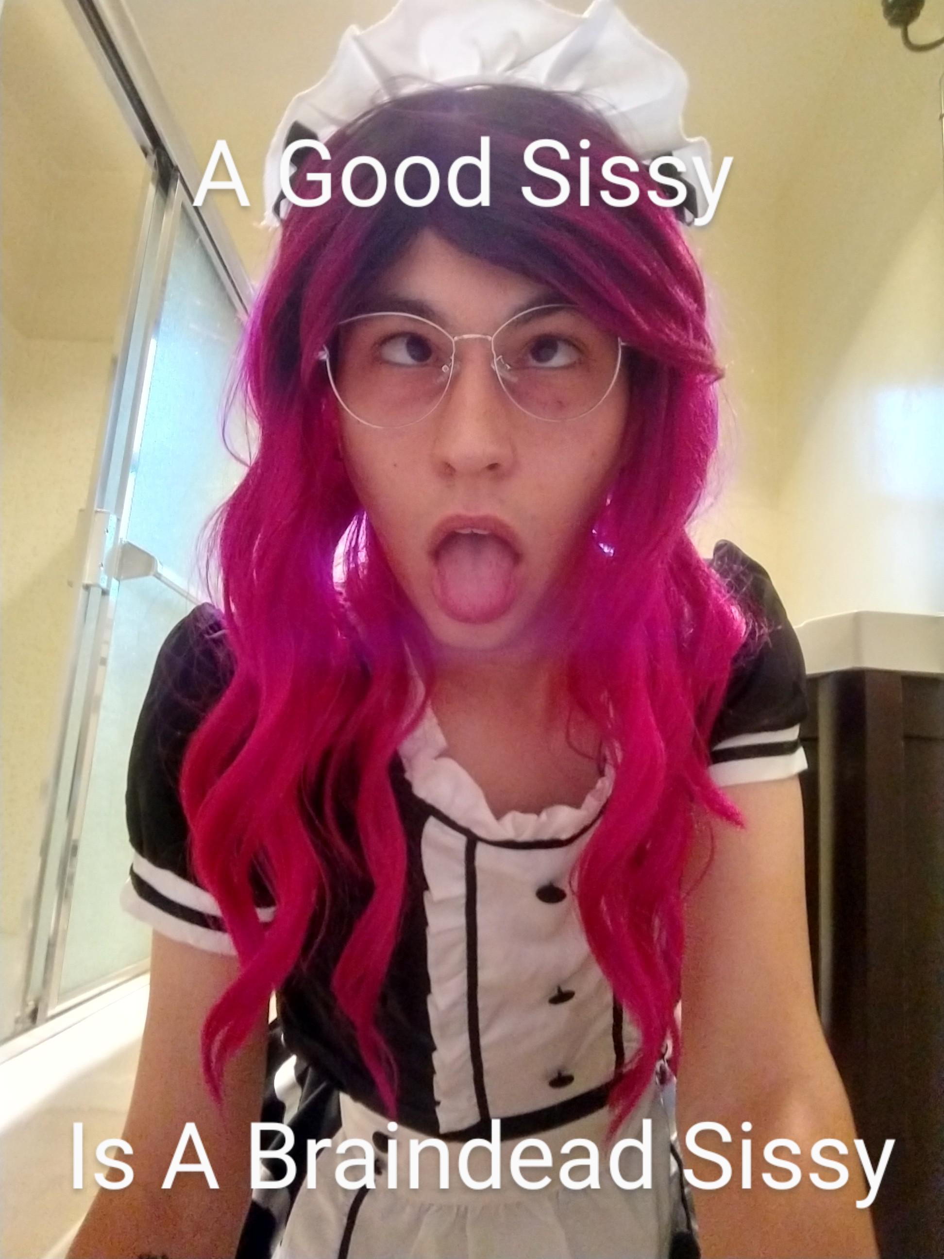 Don't think silly, just obey 🤭 | Scrolller