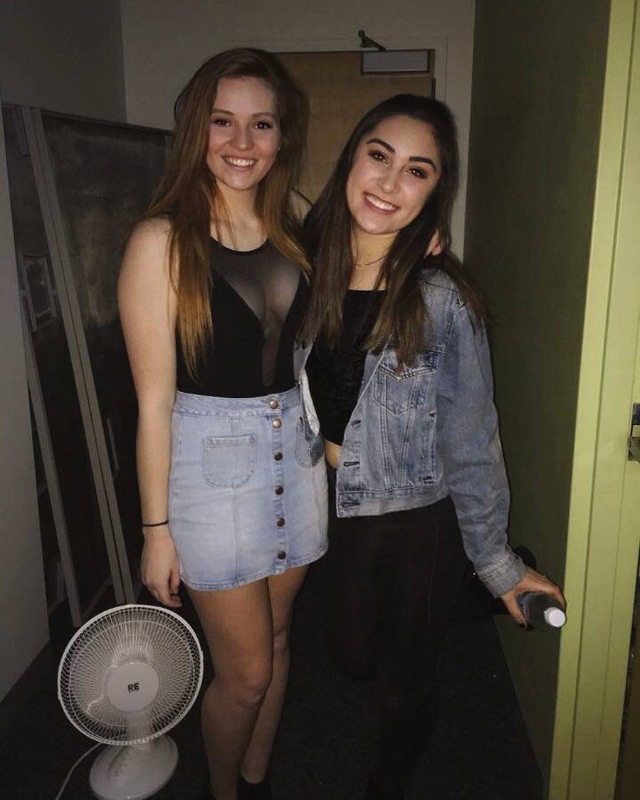 Dorm Girls - Left Or Right? | Scrolller