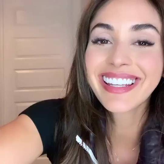 Dream girl | Scrolller