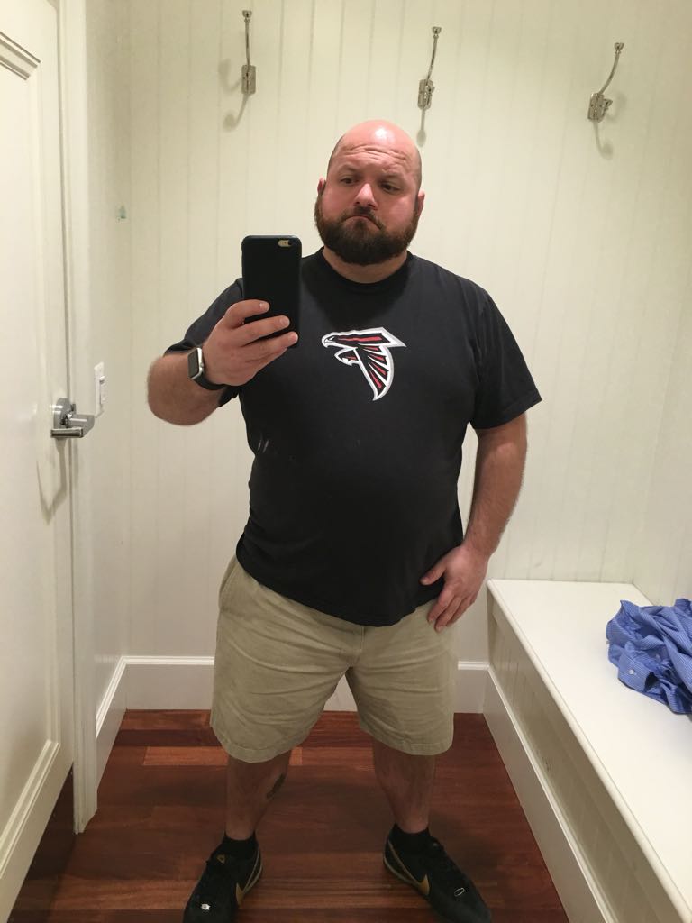 Dressing room selfies are still in...right? | Scrolller