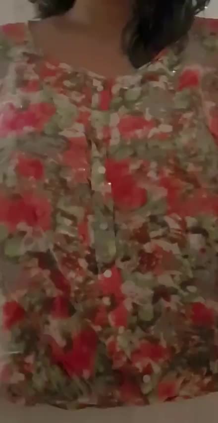 [Sexy] [Indian] Drop (f) [GIF] | Scrolller