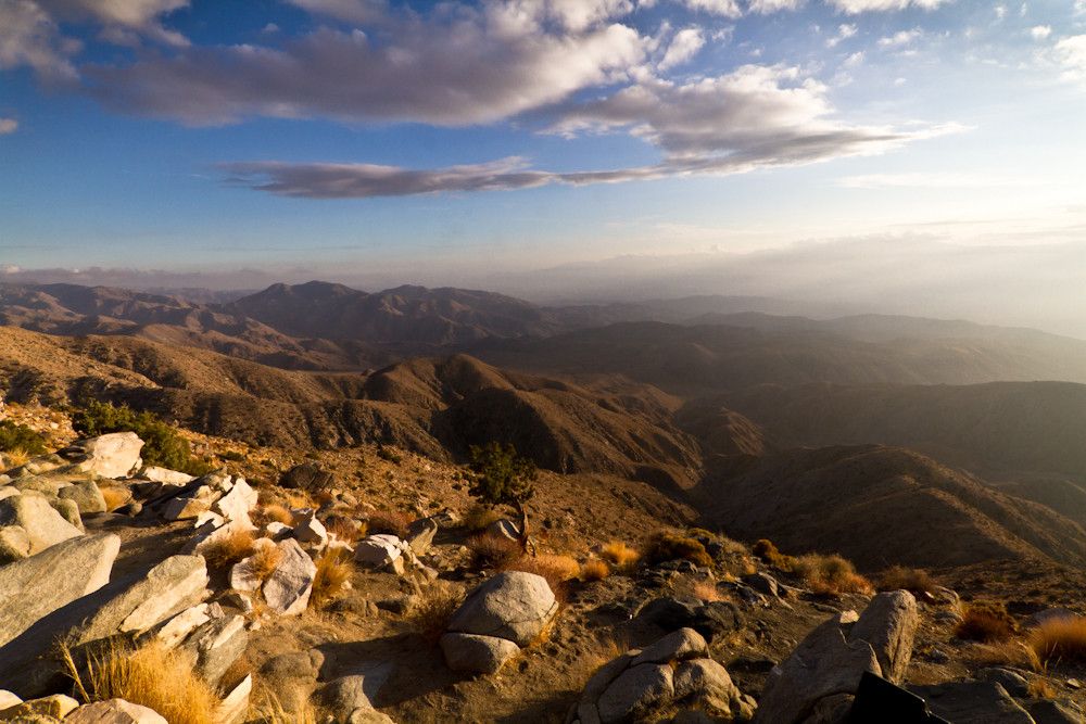 Dusk over the valley | Scrolller