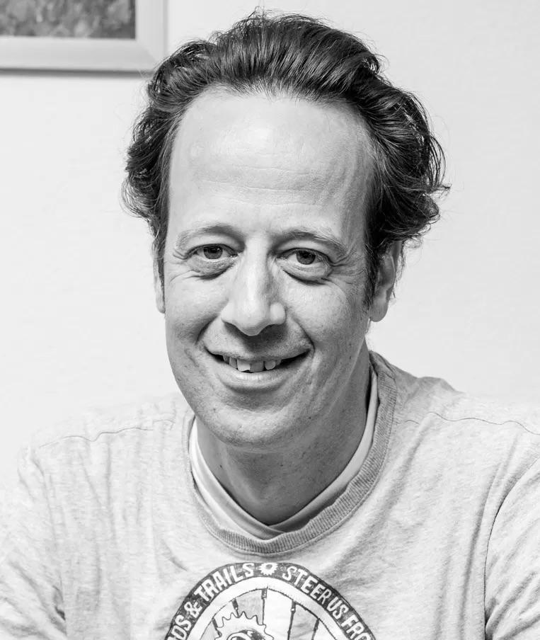 Dutch/algerian teacher | Scrolller