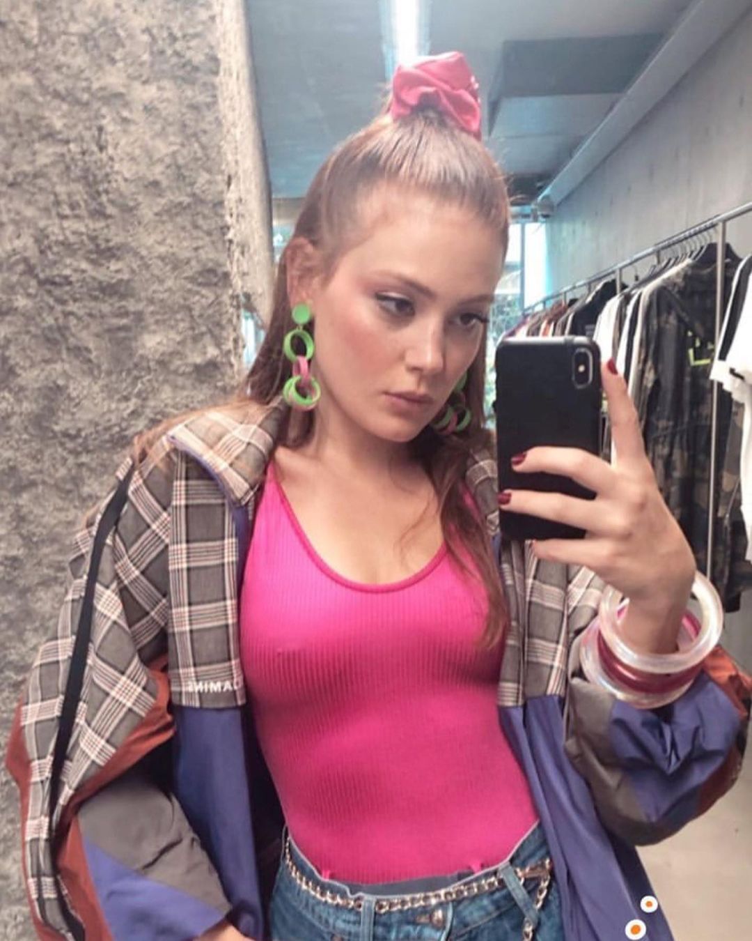 Eda Şölenci | Scrolller