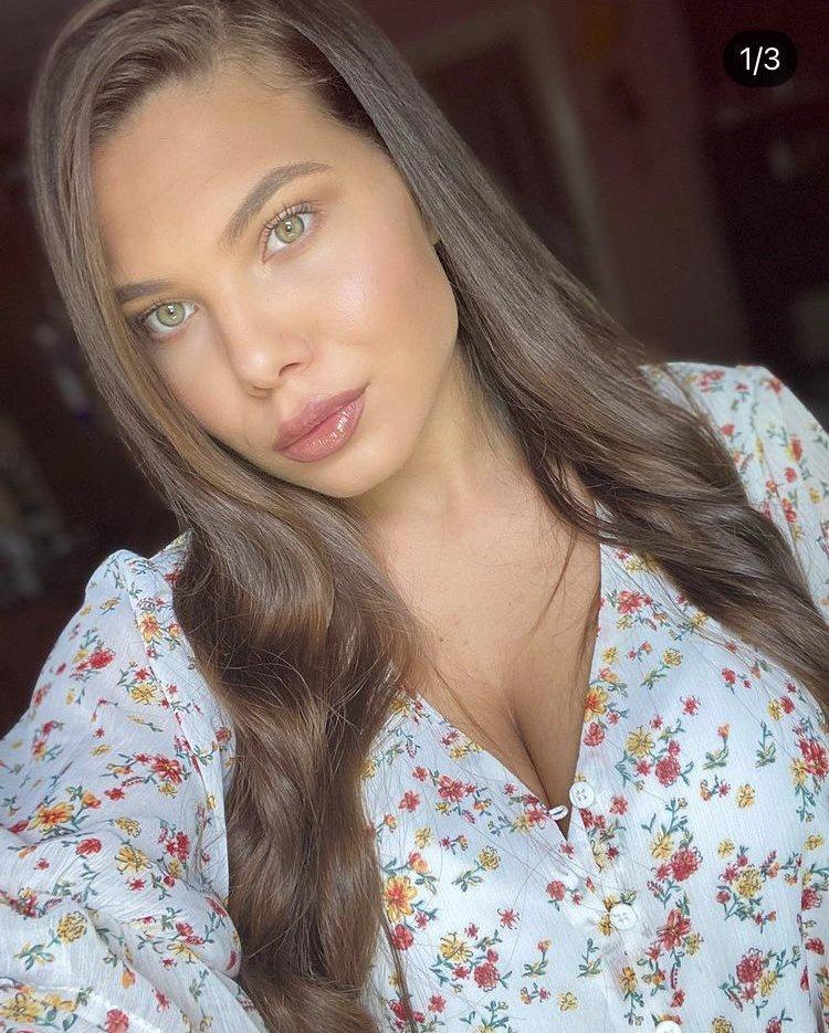 Elena, instagrameriță | Scrolller