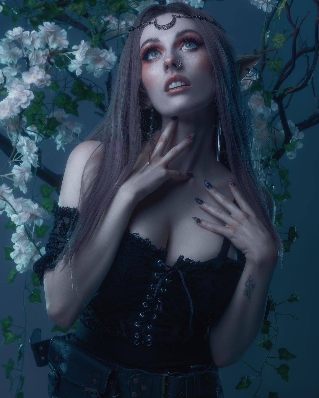 Elf goddess | Scrolller