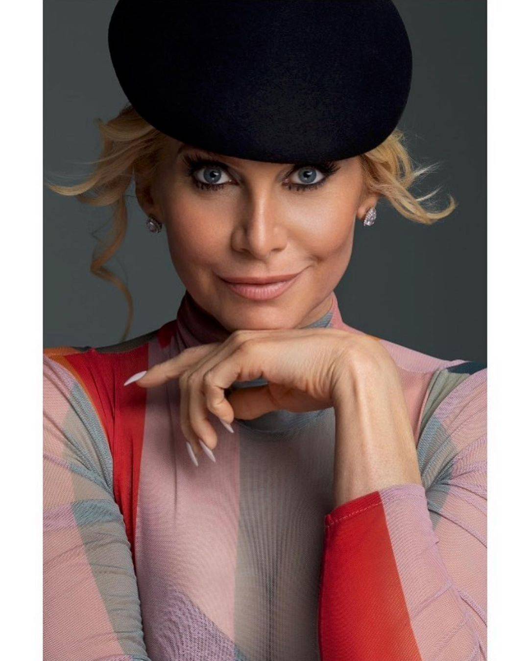 Elizabeth Mitchell, 51 | Scrolller