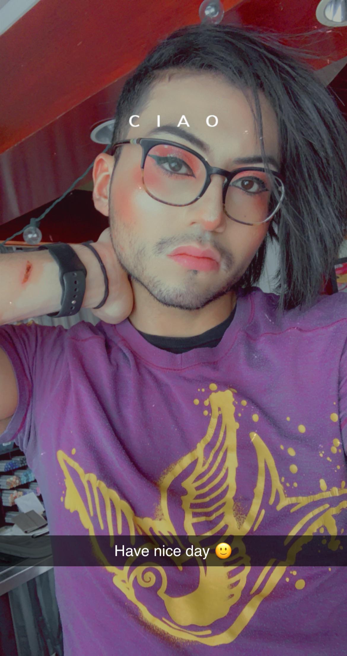 Embracing my feminine side again :) 🌸 | Scrolller