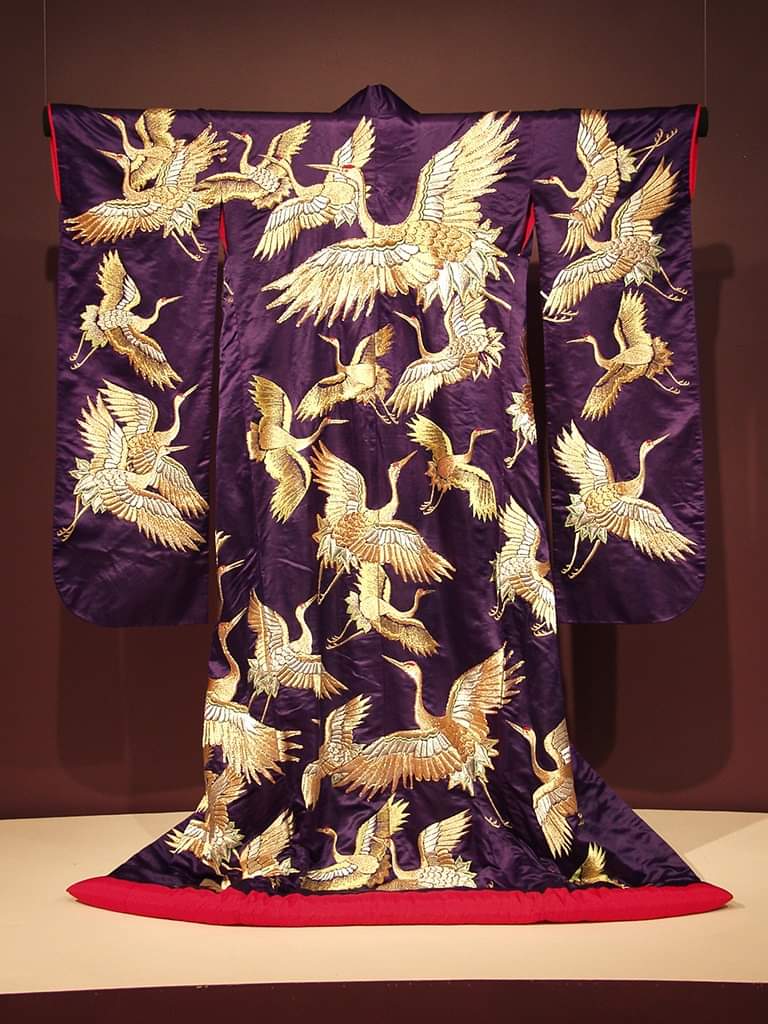 Embroidered furisode, early 20th century. Kent State University Museum | Scrolller