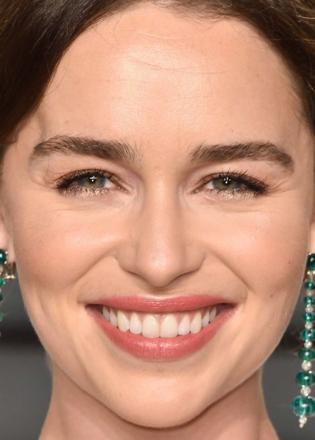Emilia Clarke Cute Face ♥️ Scrolller